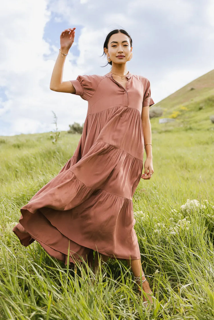 Amanda Tiered Dress in Raisin | böhme