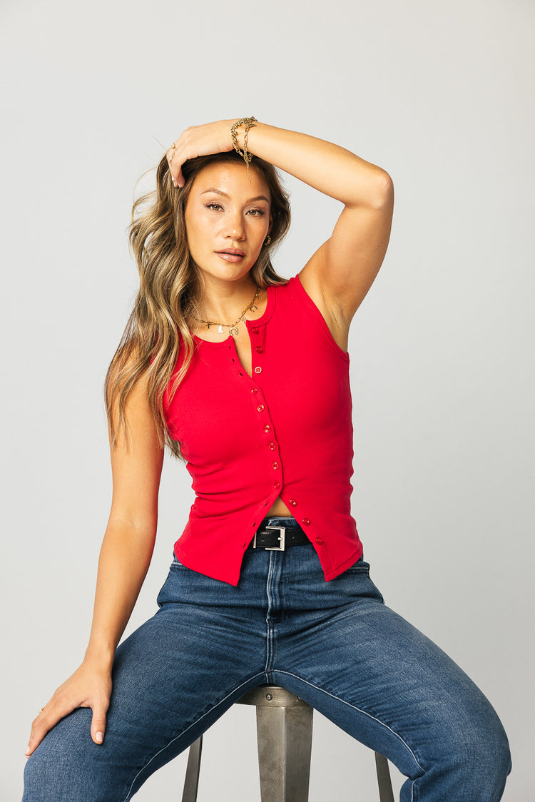 Lucas Button Up Tank Top in Red | böhme