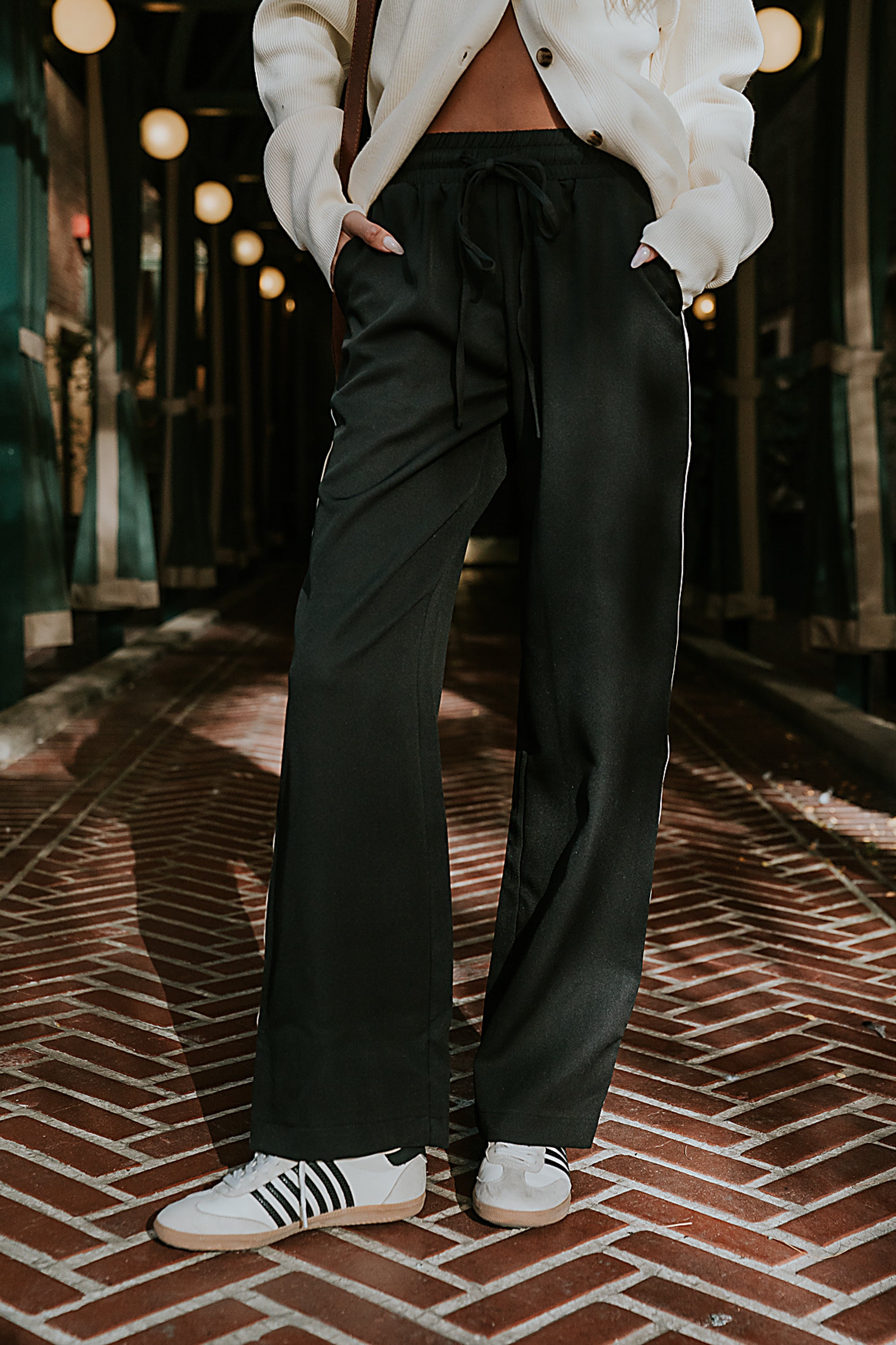 Jazzy Baggy Pants in Black