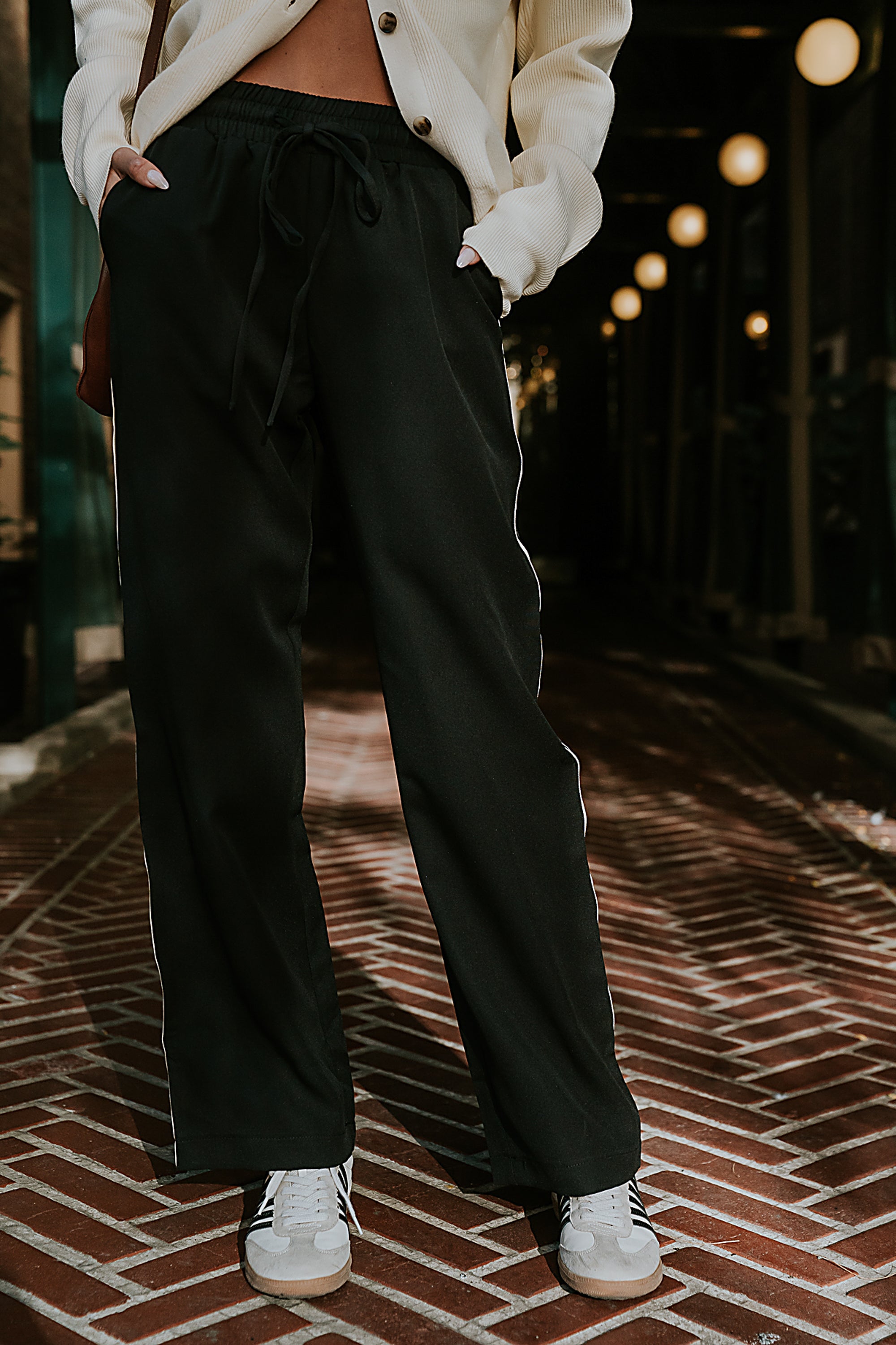 Jazzy Baggy Pants in Black