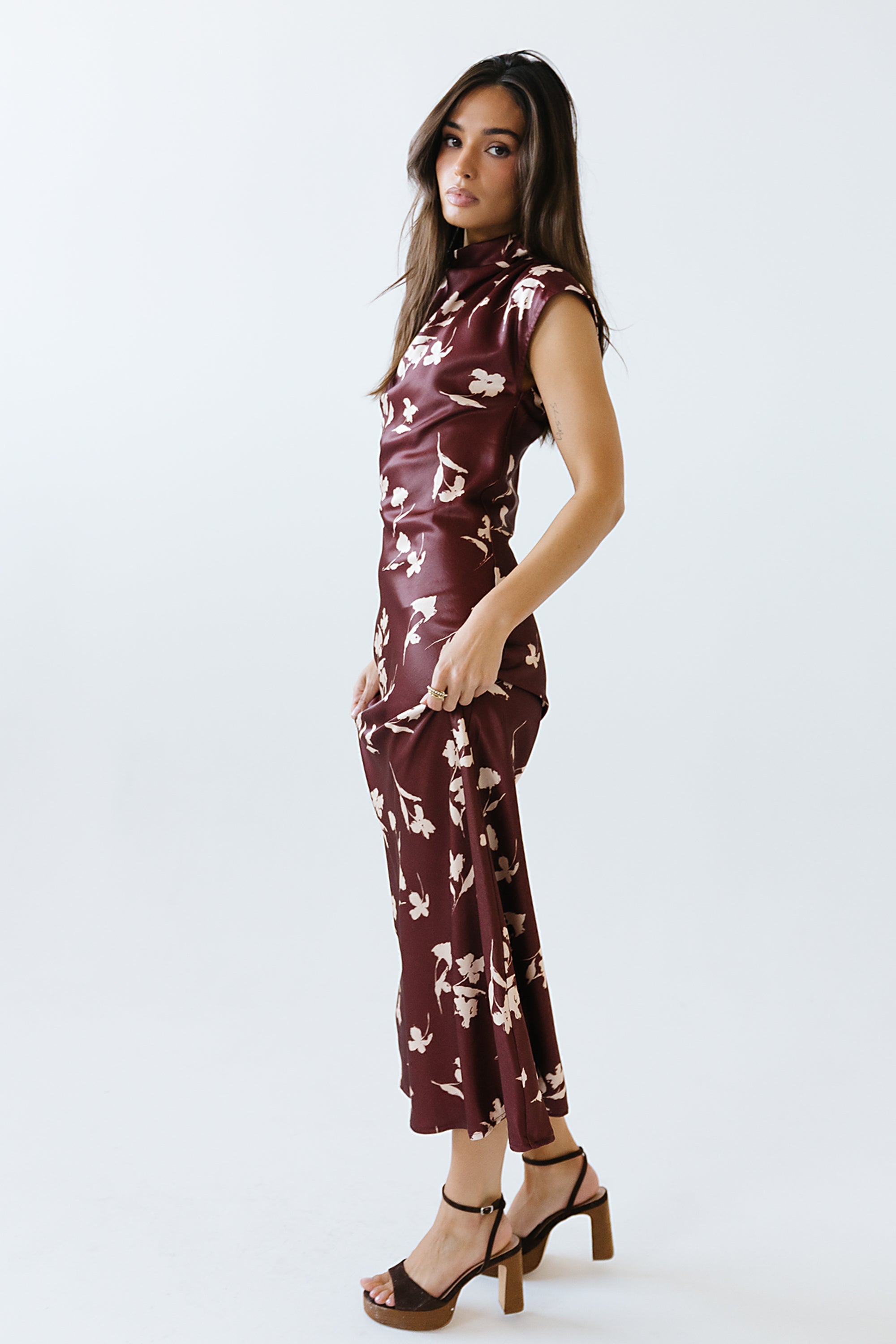 Carson Floral Maxi Dress in Red-Brown