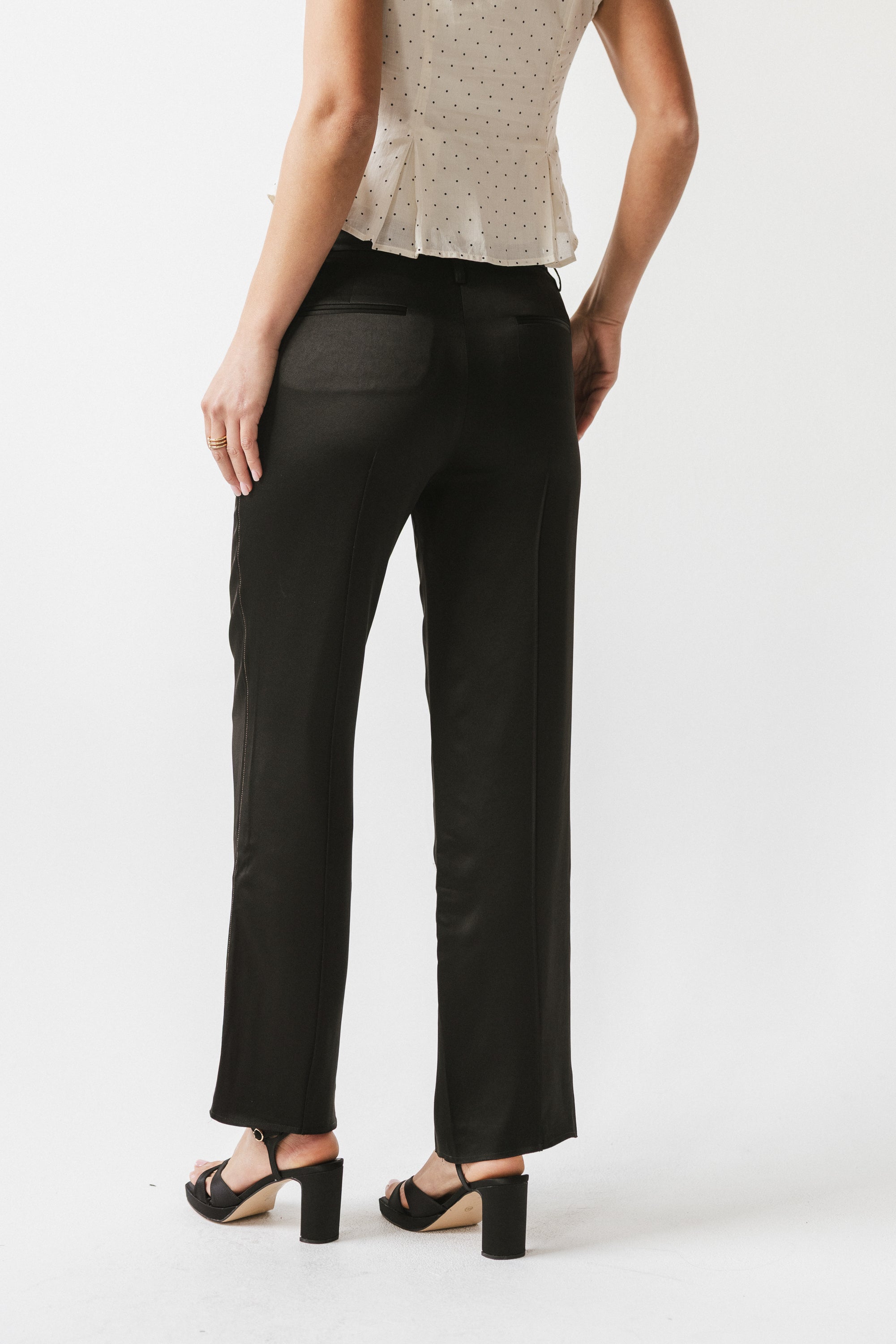 Camile Tapered Trouser in Black